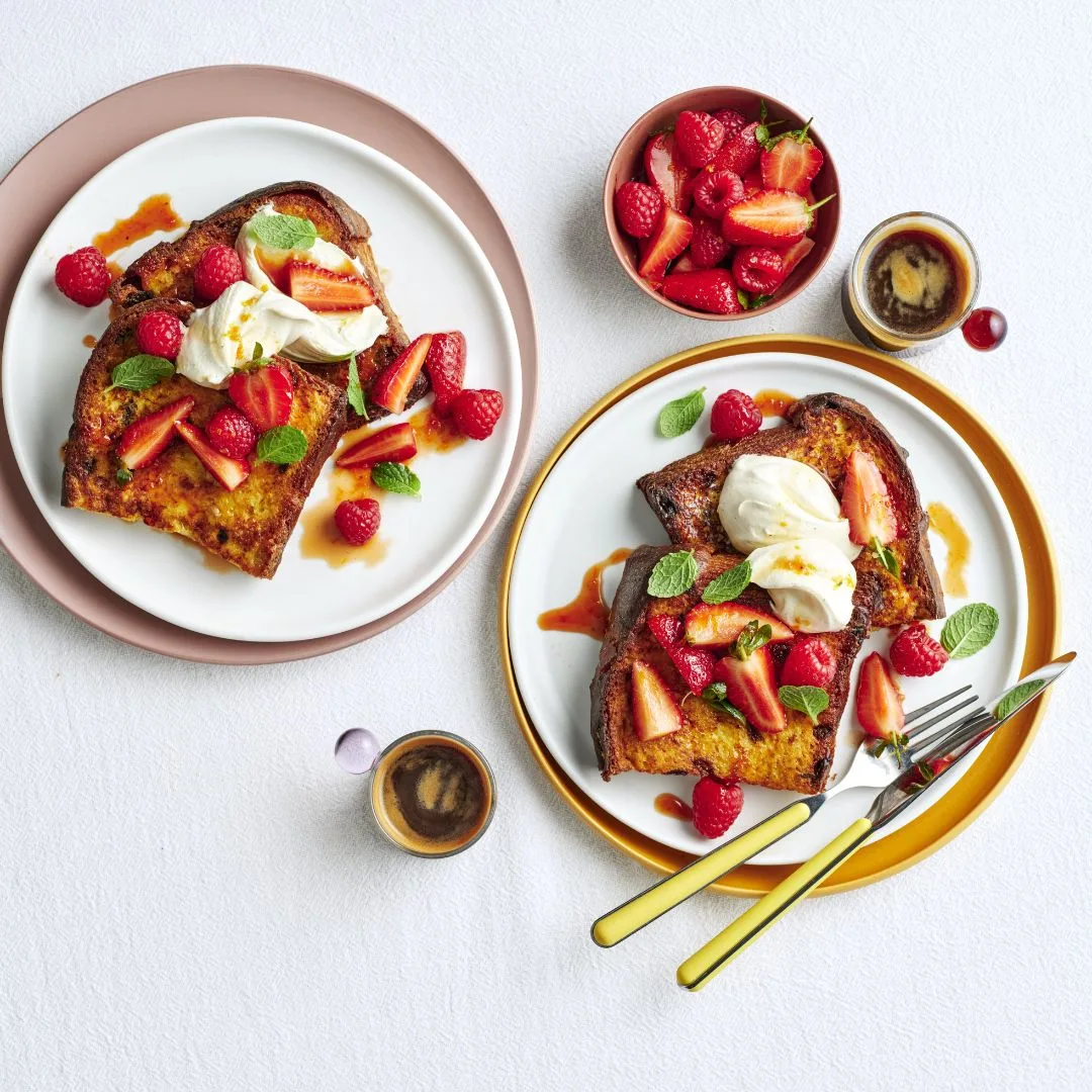 Panettone French toast with cardamom crème fraîche and berries