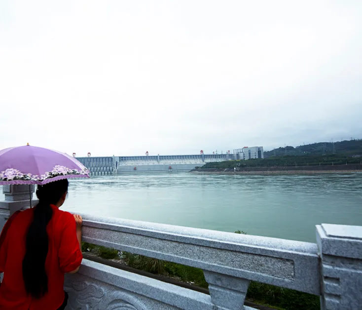 Cruising the Yangzi River, Where Old Meets New