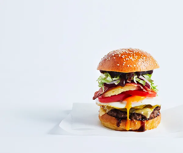 What's in an Australian "Aussie" burger? | Gourmet Traveller
