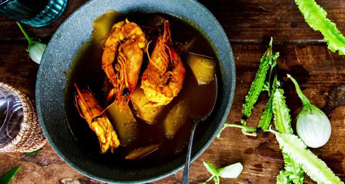 Sour Orange Fish Curry (Gaeng Som) Recipe