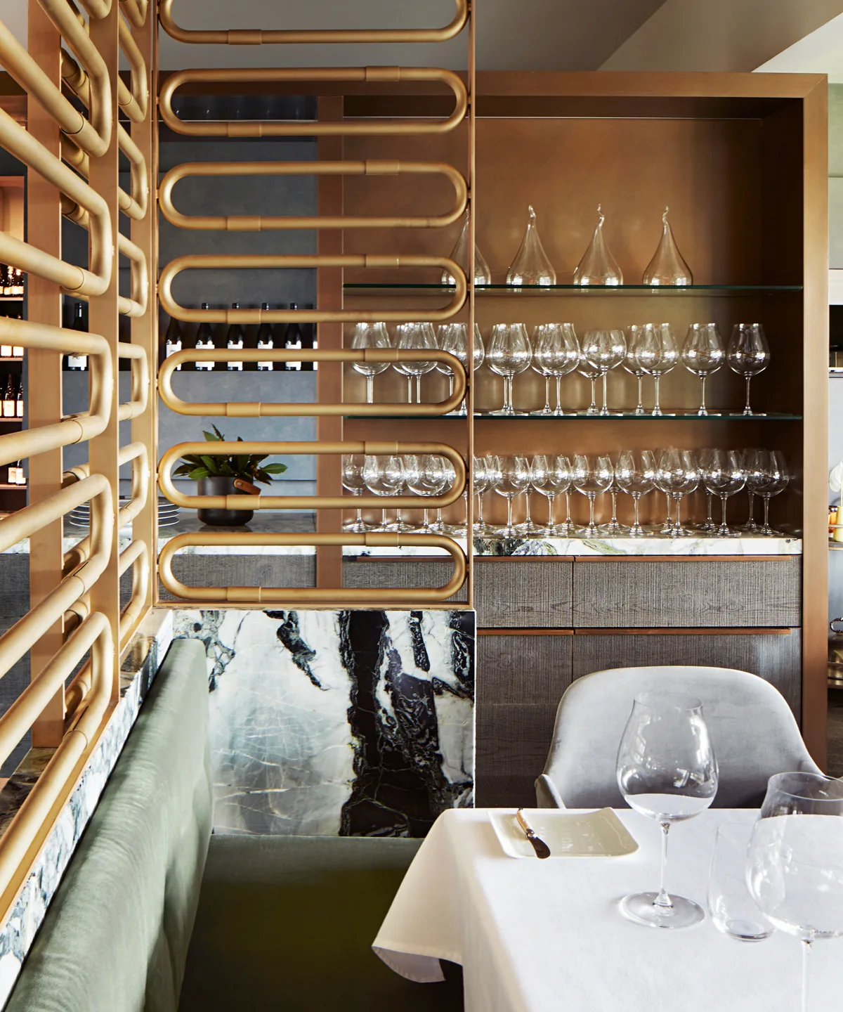 Ten Minutes by Tractor: Restaurant Review