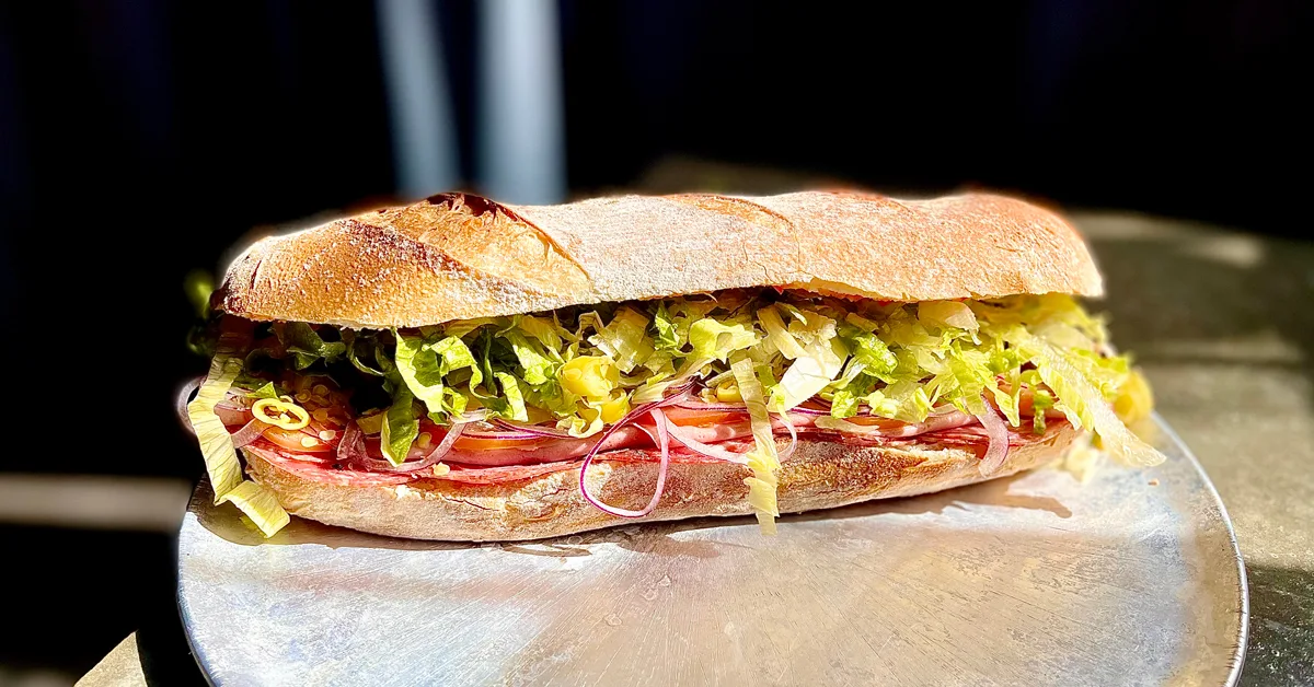 Deli's Continental, Perth: Conti Rolls & Pizza Must-Try