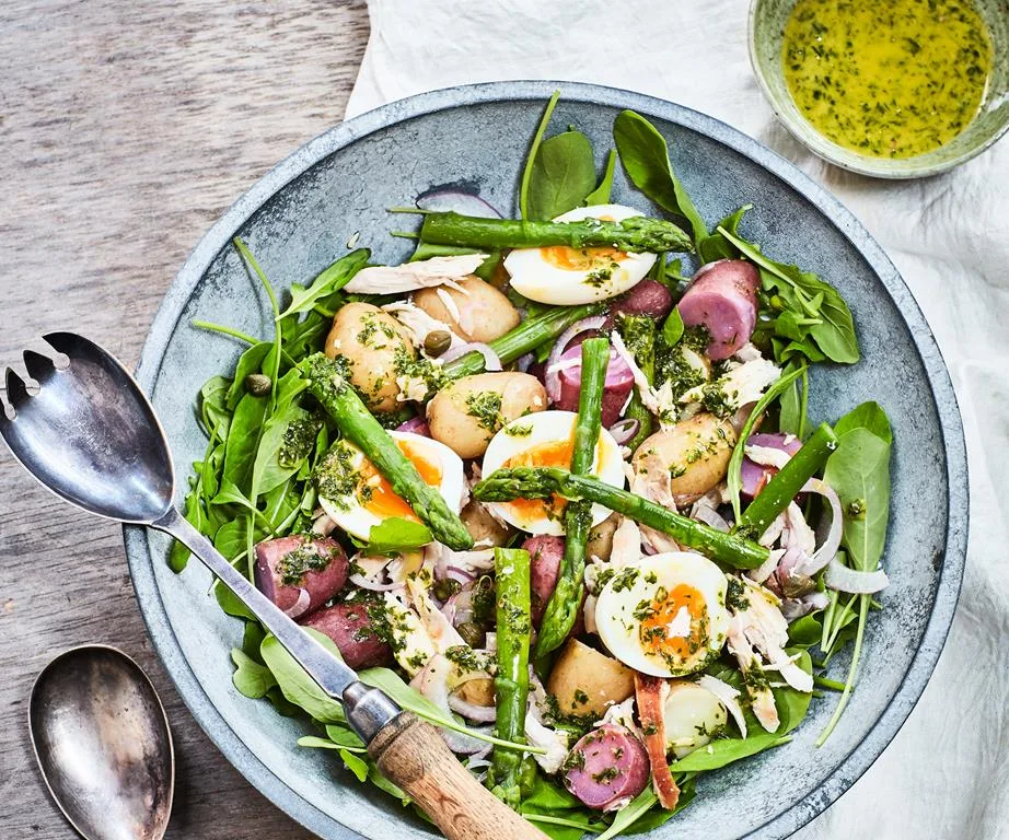 15 light and fresh salads that are perfect for summer