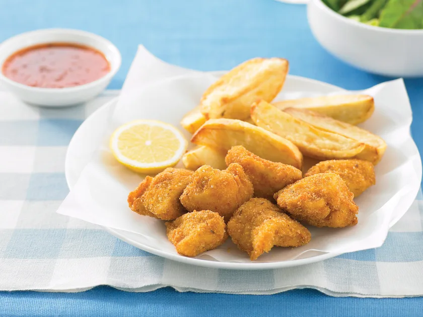 Chicken nuggets with chunky chips