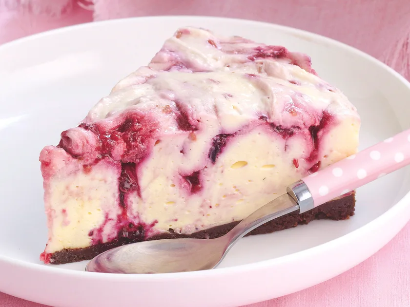 White chocolate and berry cheesecake recipe