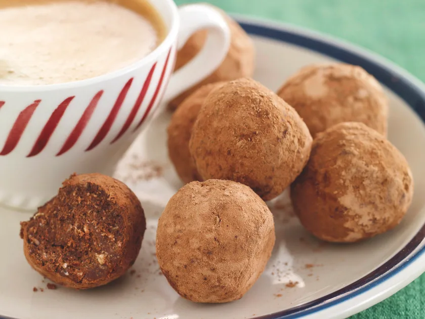 Peanut chocolate crunch balls