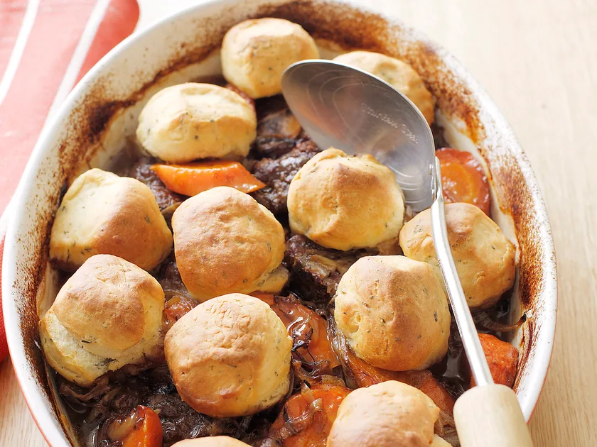 Lamb chops with rosemary scones