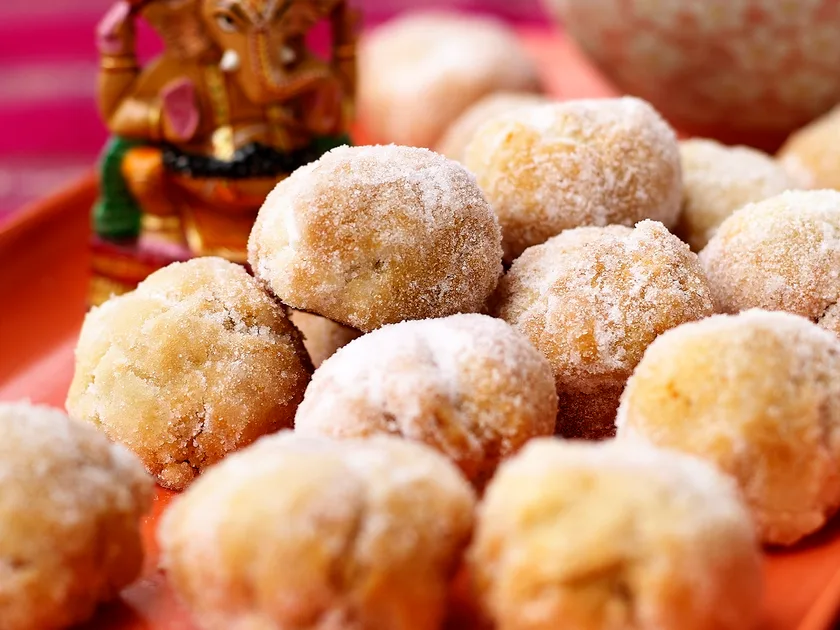 Sesame-coated date and almond sweetmeats