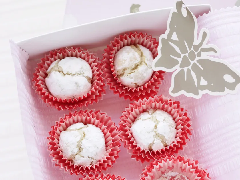 Almond snowballs recipe
