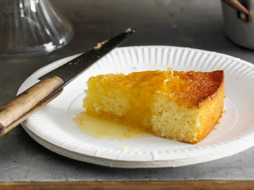 Caramel streusel slice