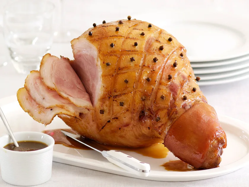 Spiced glazed ham