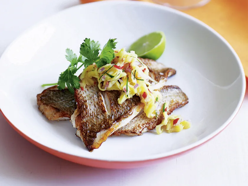 Fish, mango and rocket salad