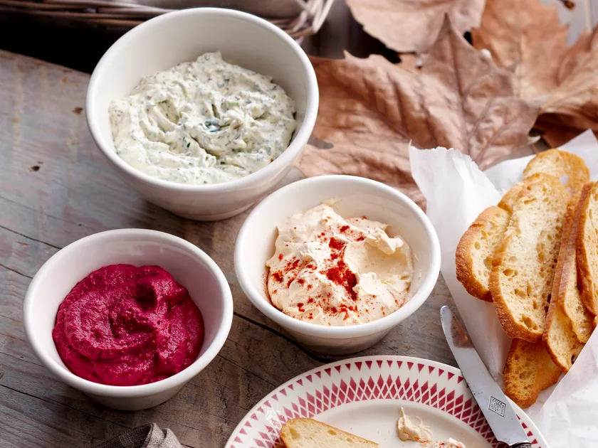 Trio of dips