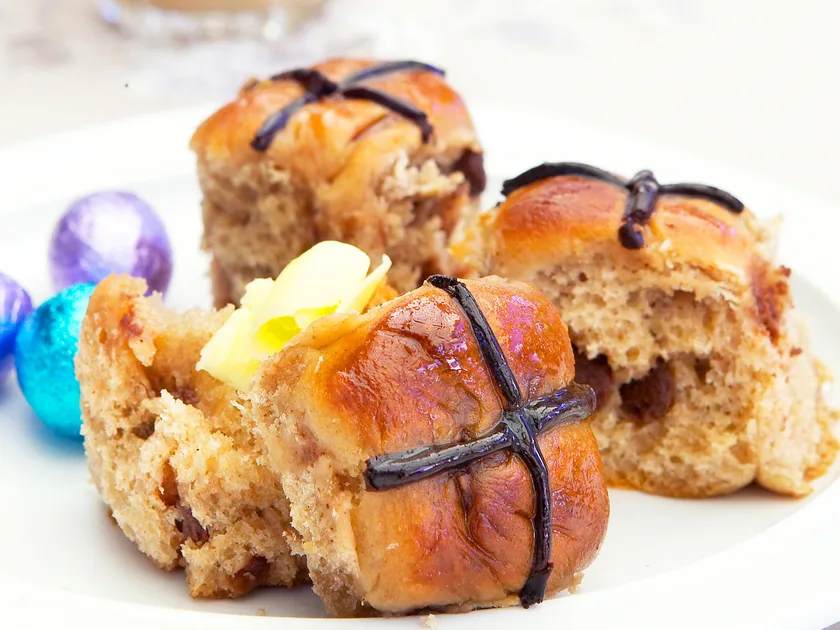 Mini choc-chip hot cross buns