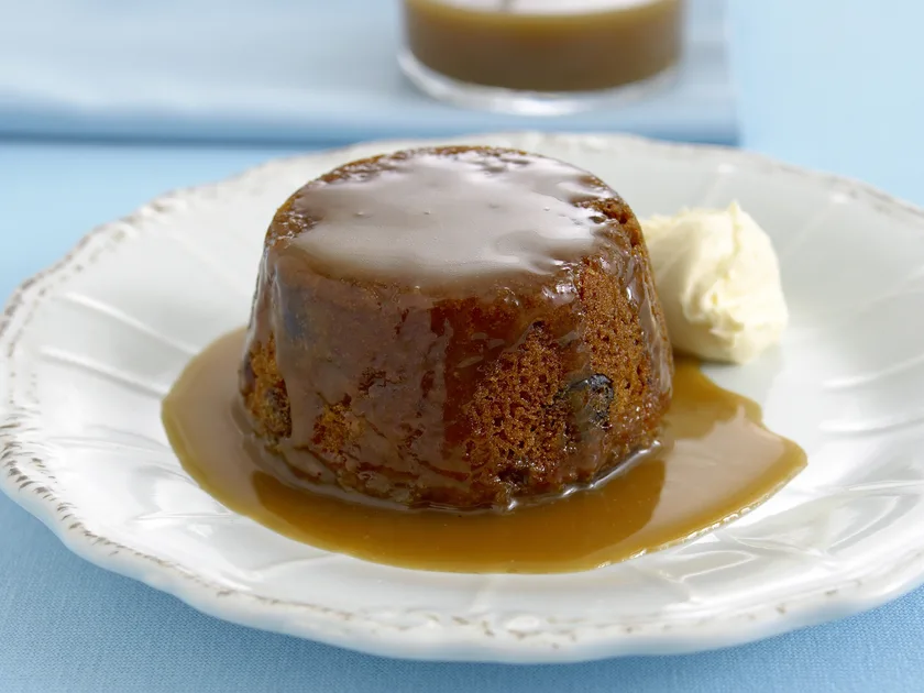 Sticky date puddings