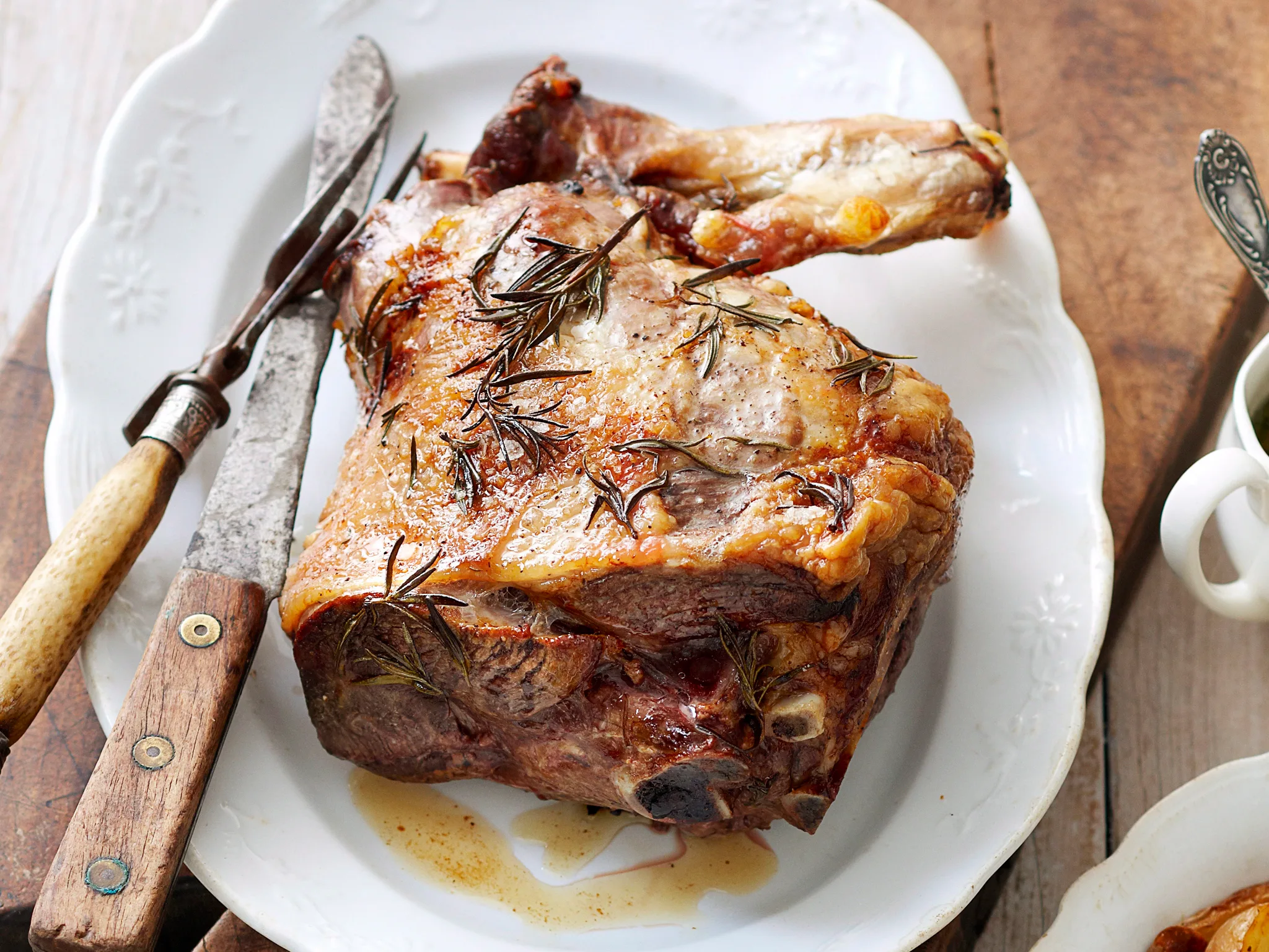 how to cook leg of lamb with mint jelly