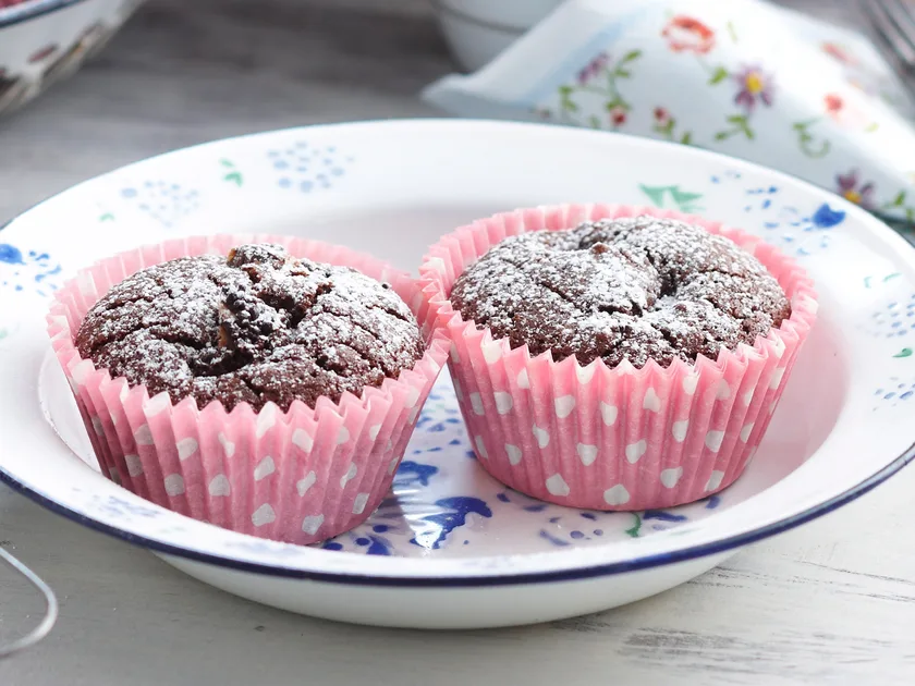 Choc-hazelnut mini mud cakes