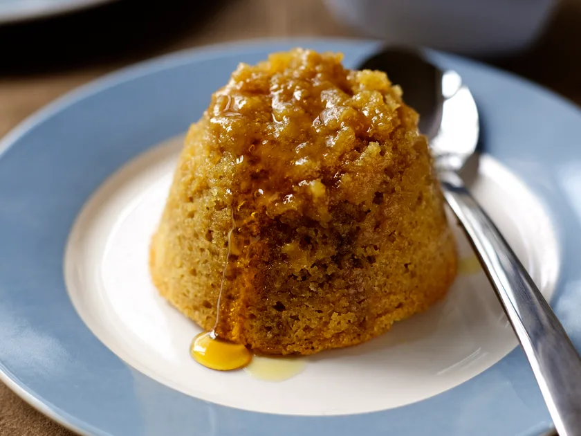 Sticky treacle puddings
