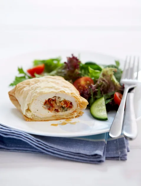 Rice-stuffed chicken filo