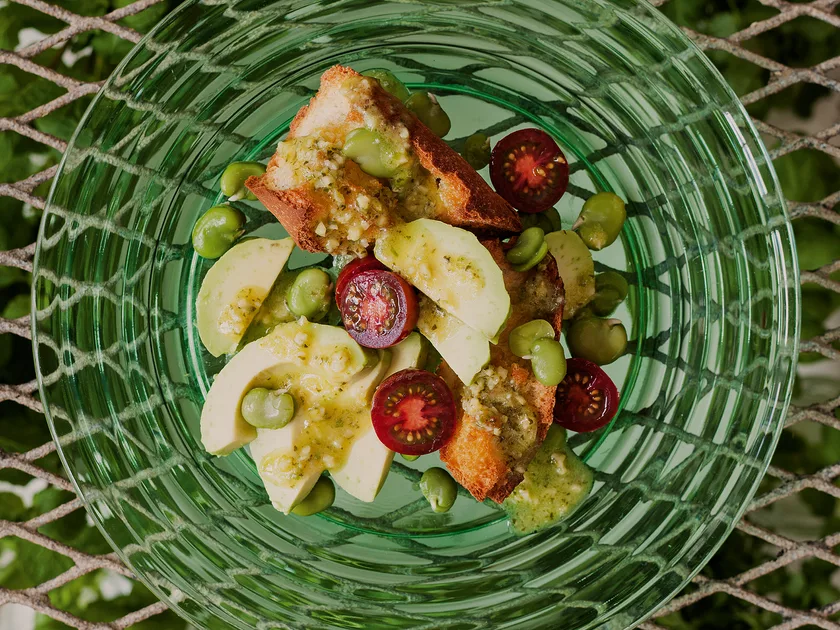 Avocado salad with mojito dressing