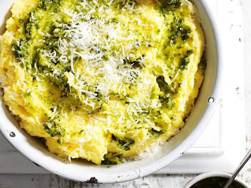Cheesy pesto polenta