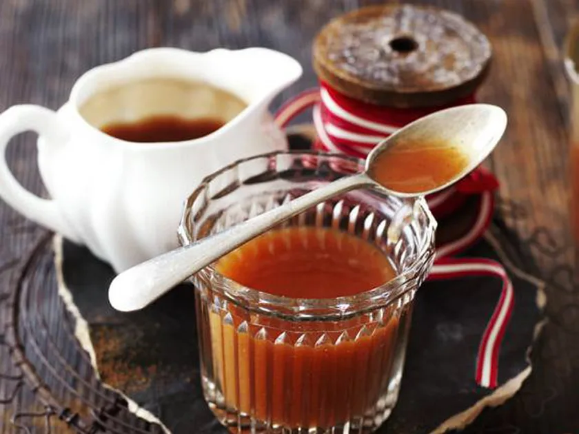 Cinnamon brandy sauce