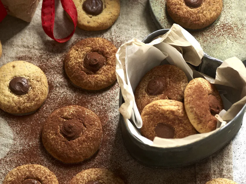 Hazelnut chocolate drops