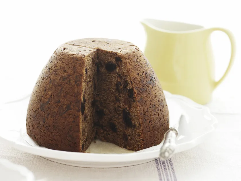 Steamed date pudding