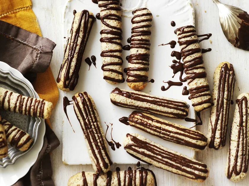 Nutty meringue sticks