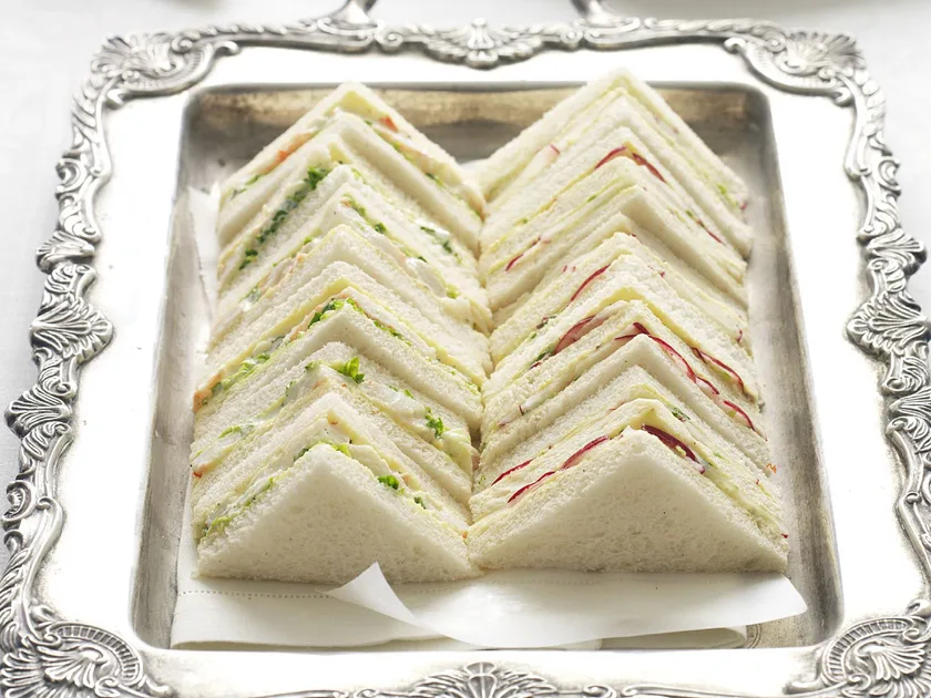 Radish with green onion butter tea sandwiches