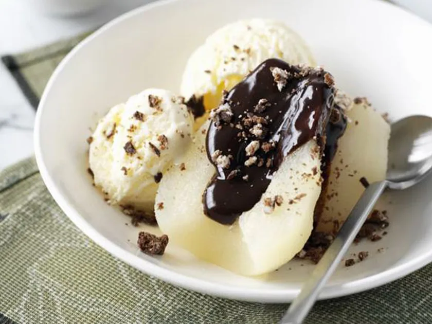 Pears with choc-mint sauce