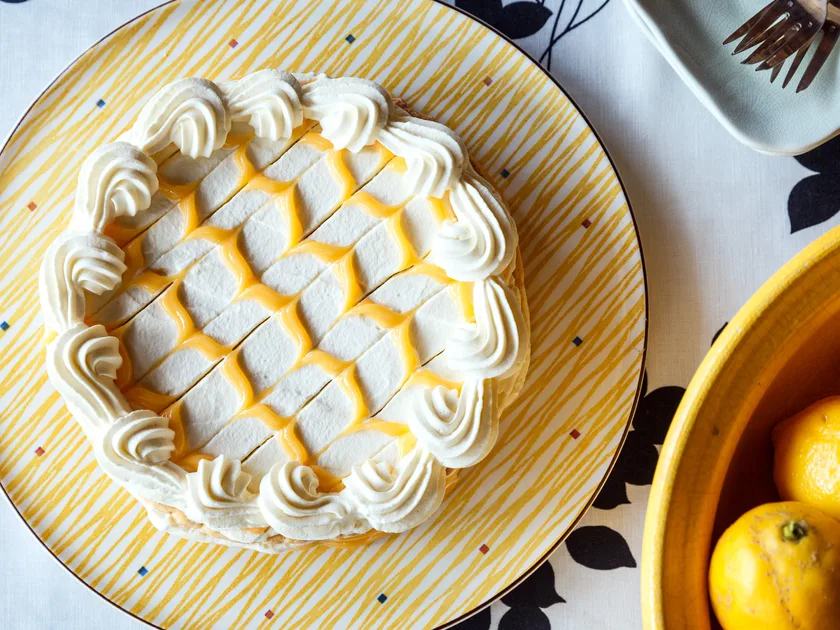 Tangy lemon torte