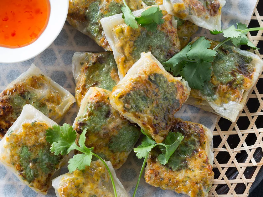 Crisp chicken & herb rice-paper parcels