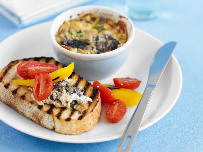 Baked ricotta with salsa