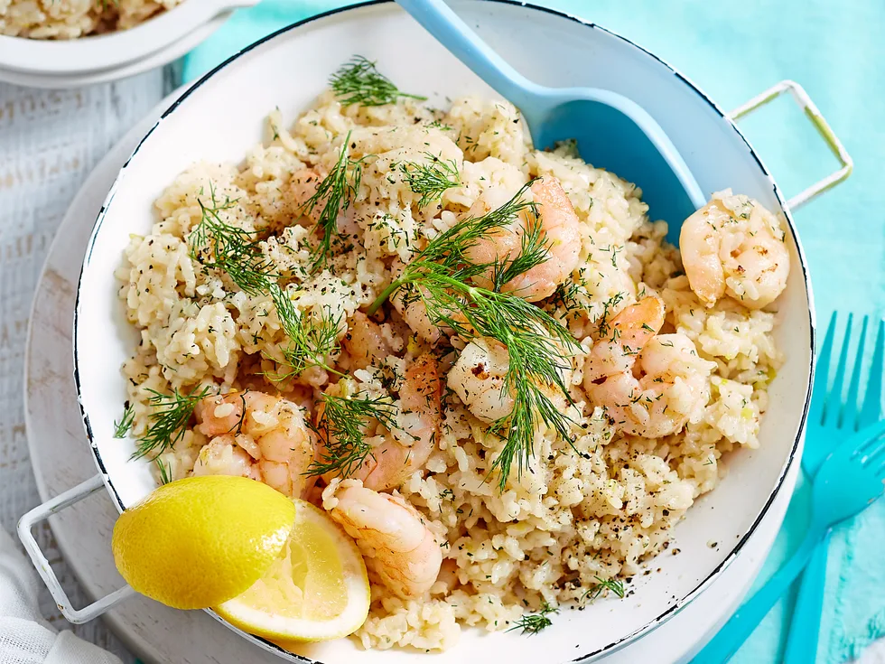 Italian oven-baked prawn and leek risotto
