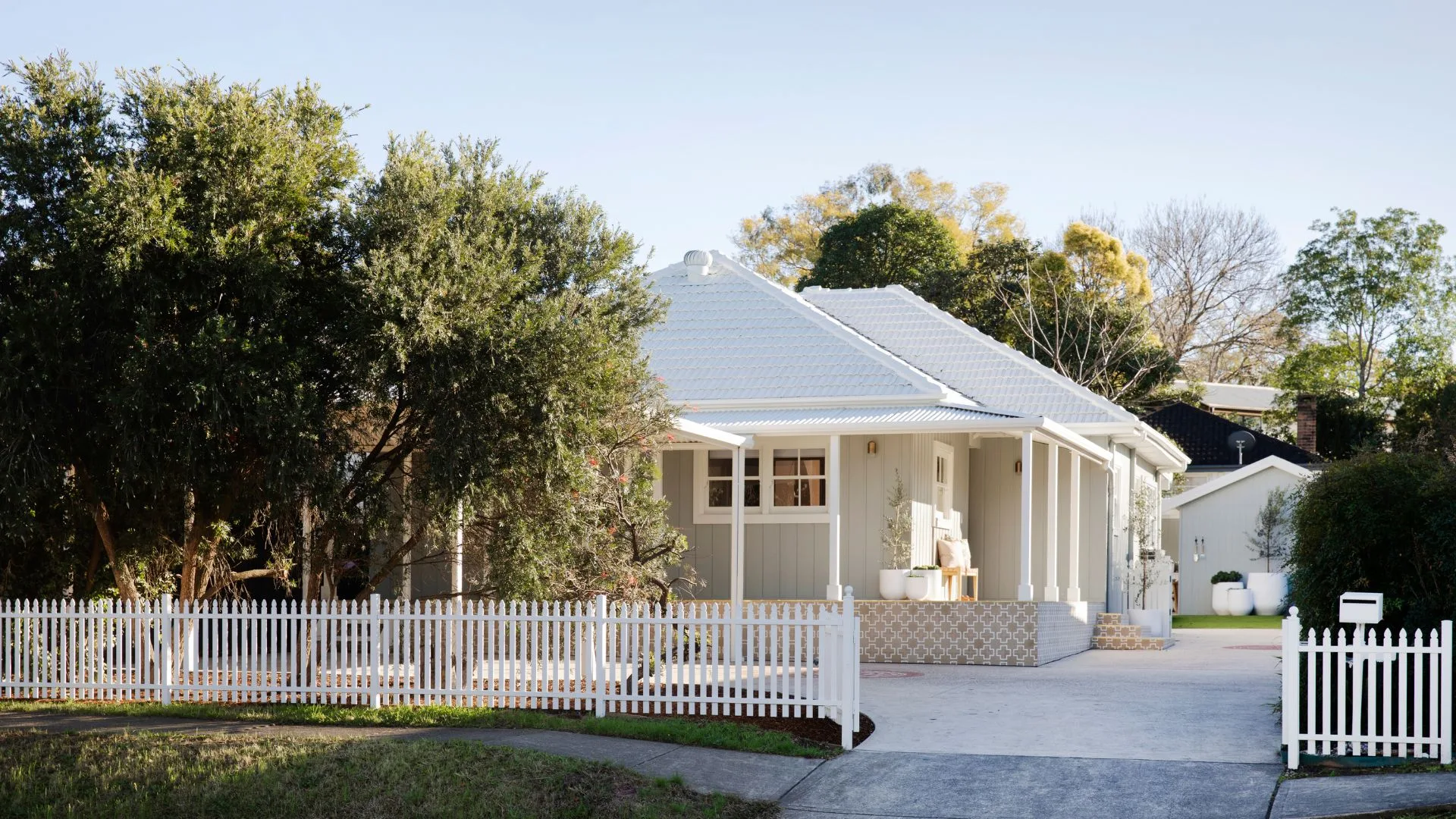 8 Best House Exterior Colour Schemes | Better Homes & Gardens Australia