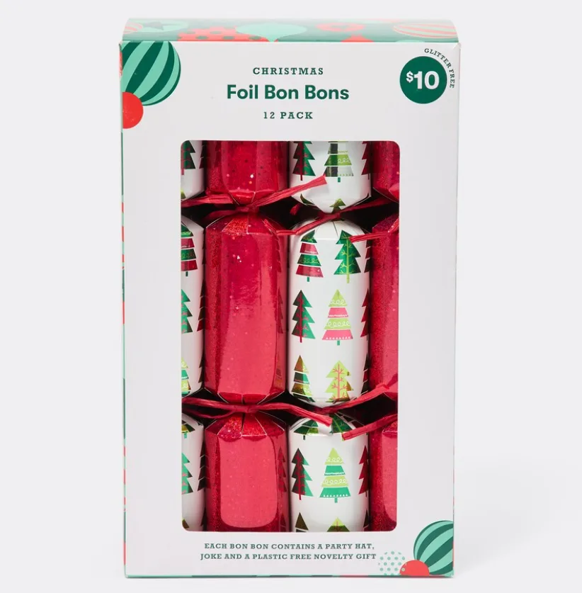 12 Best Christmas Table Decorations and Themes