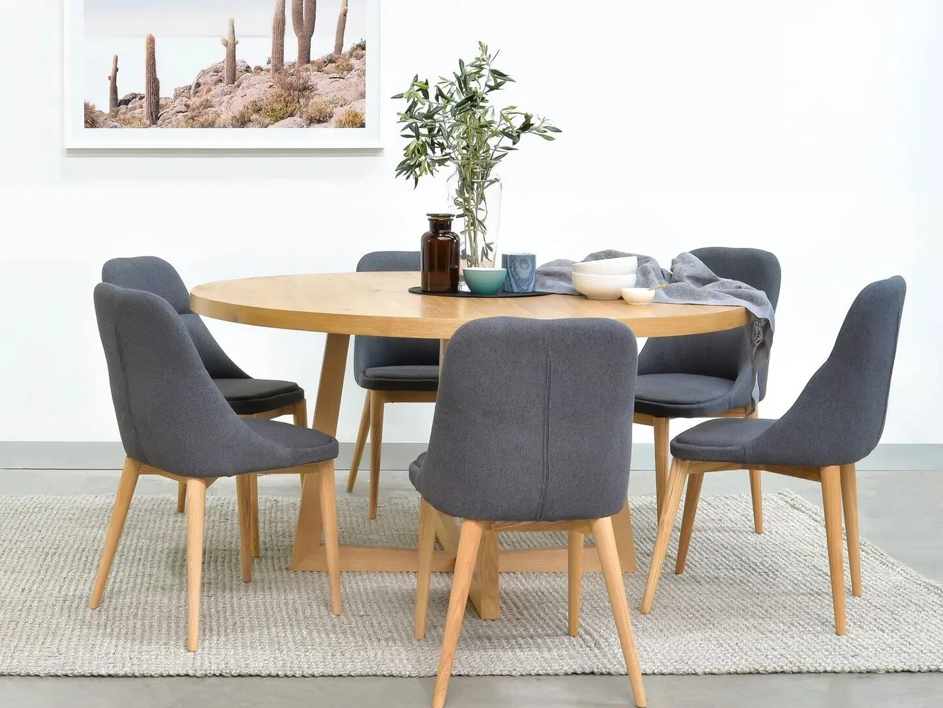 8 Best Round Dining Tables Australia 2025 - Picked by Our Editors