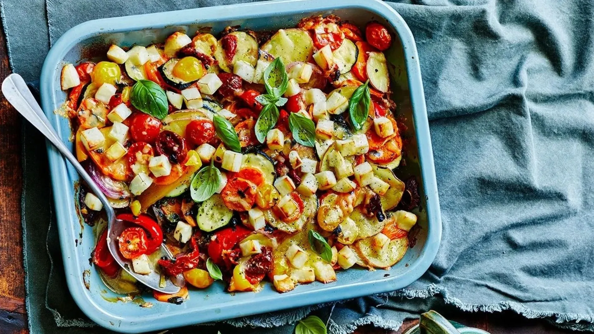 Easy Tray Bake Recipes: One-Pan Meal Solutions