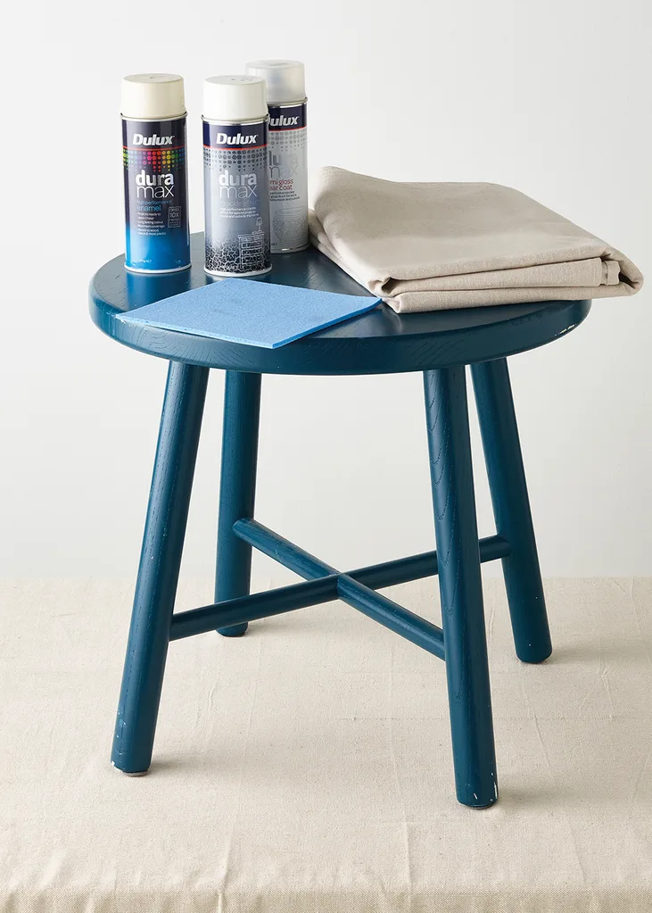 How to create a vintage crackled paint effect