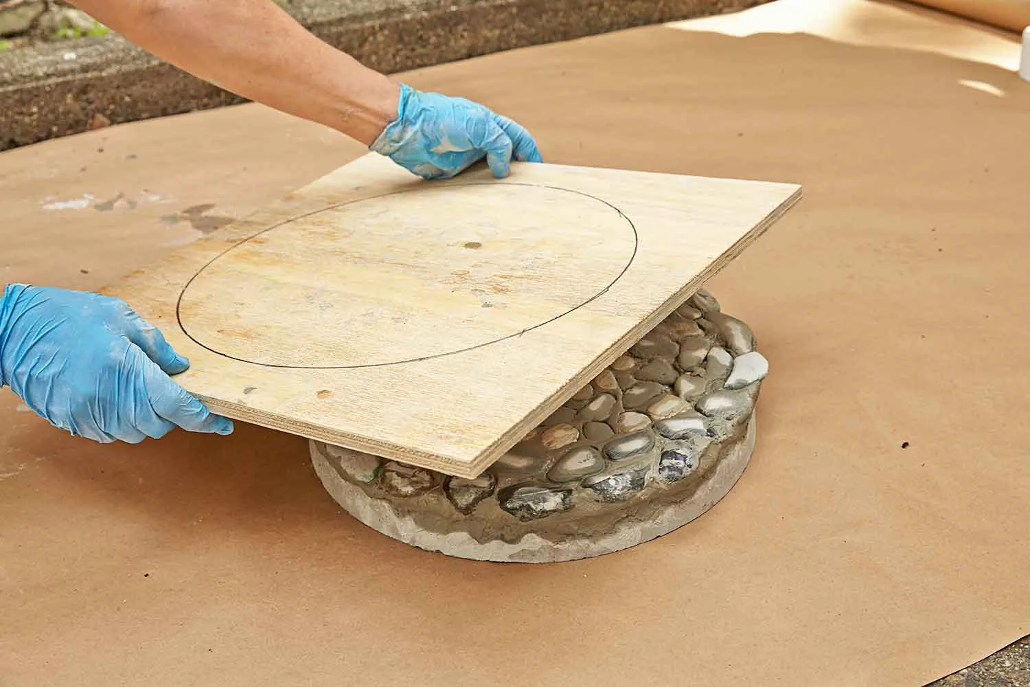 Backyard ideas: DIY outdoor pebble pavers