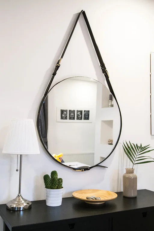 How to clean a mirror for a perfect streak-free finish