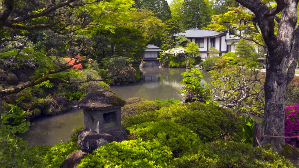 Rinnoji Temple in Nikko Shinkyo Bridge Video Tour | Better Homes ...