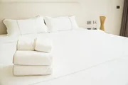 12 fast ways to keep bed sheets feeling crisp and white