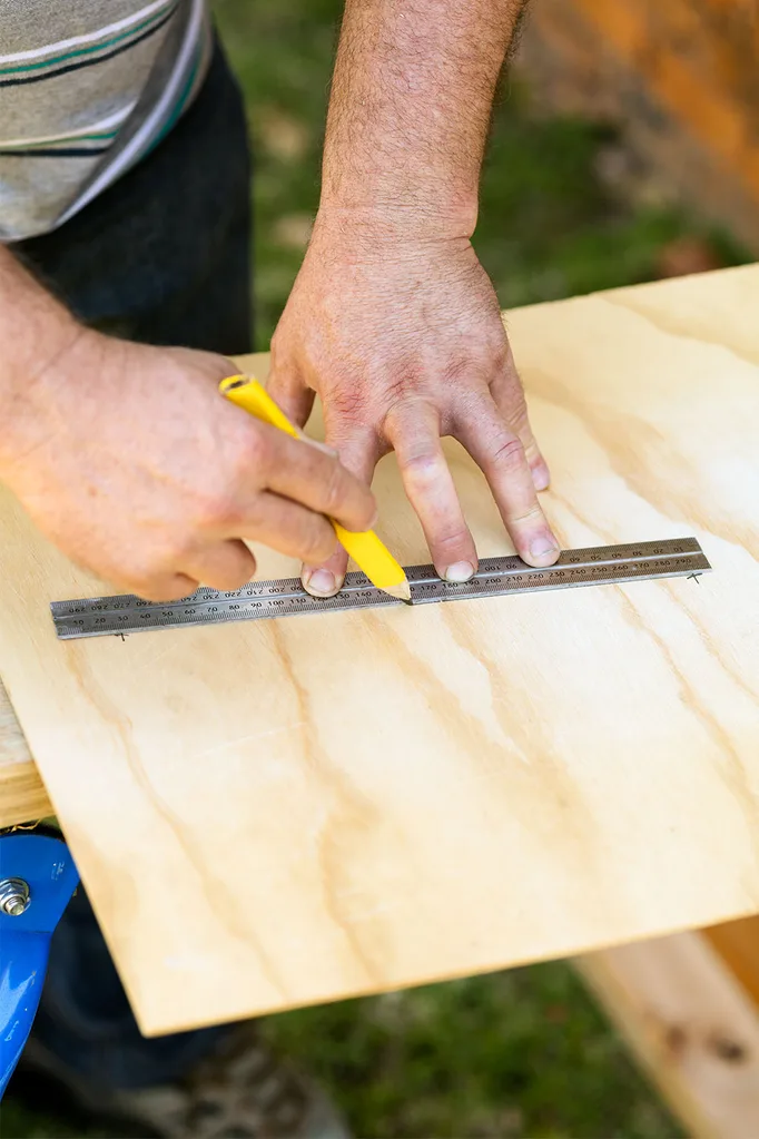 Everything you need to know about the combination square