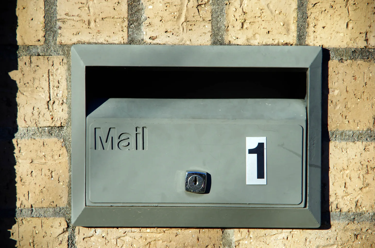 Is it illegal to throw away someone’s mail in Australia?