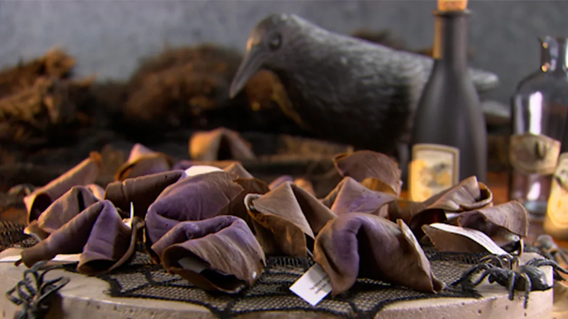 SPOOKY FORTUNE COOKIES | Better Homes & Gardens Australia
