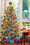 9 gorgeous colour palettes for your Christmas tree