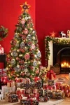 9 gorgeous colour palettes for your Christmas tree