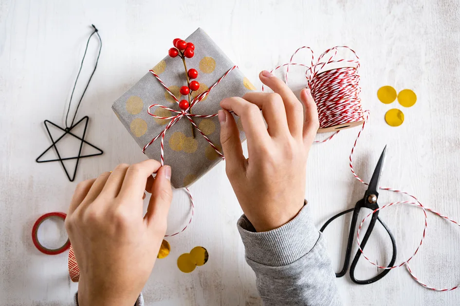 Study: Badly-Wrapped Gifts Seem More Impressive